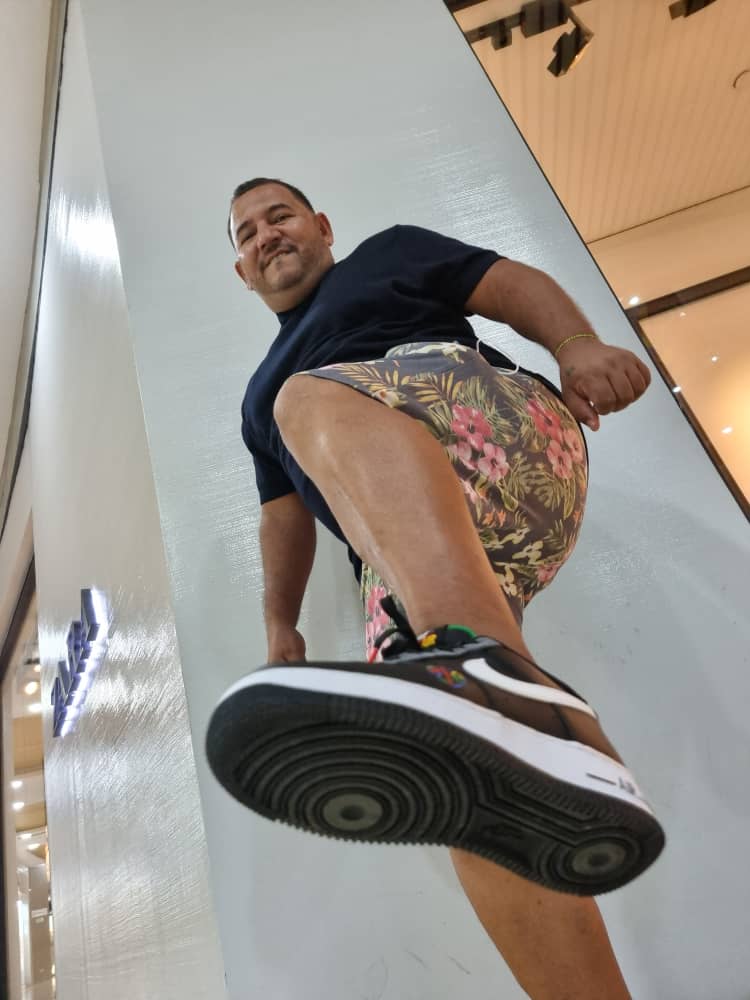 Jackson Gutiérrez se viene con “Complot”, la miniserie - La Region